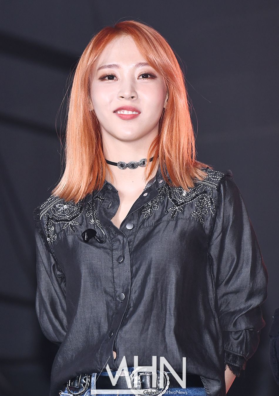 MAMAMOO's Moonbyul To Feature Red Velvet's Seulgi On Her Solo Debut MV