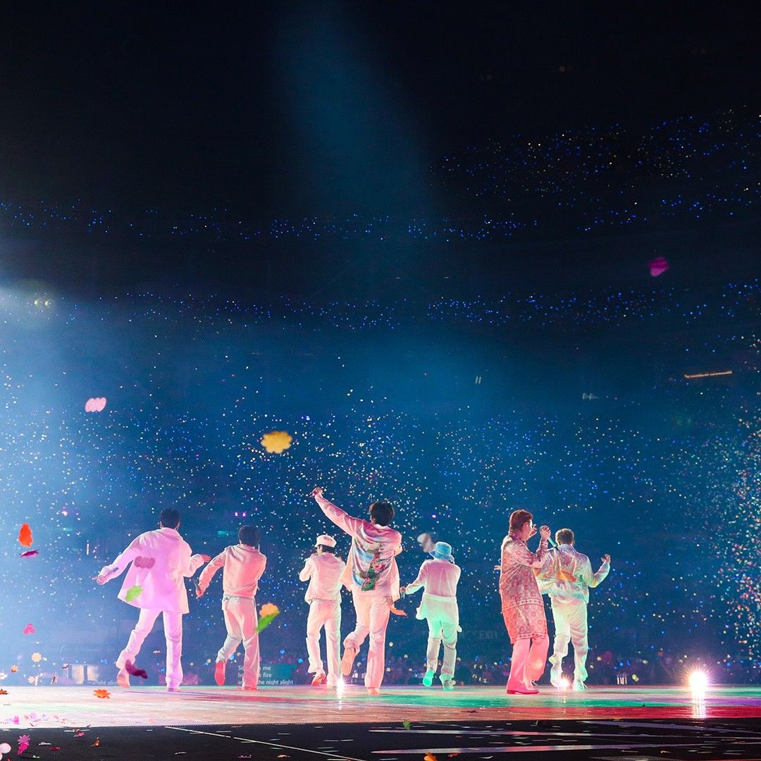 HYBE Out-Sells "The Big 3," Records Highest Revenue In K-Pop History ...