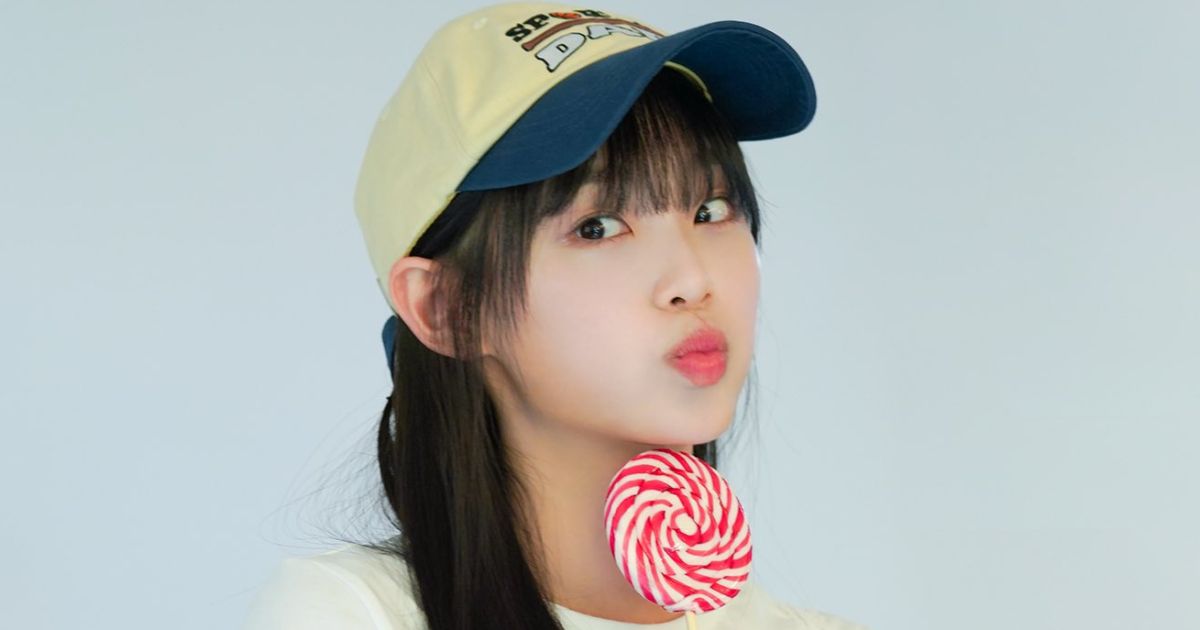 Chuu Confirms Release Date For Solo Debut Album - Koreaboo