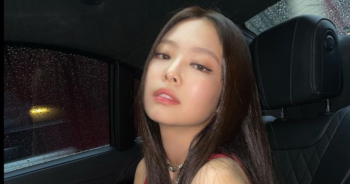 BLACKPINK’s Jennie Officially Drops “You & Me” Collage Poster - Koreaboo