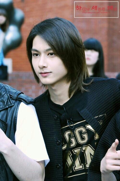 14 Photos Of SEVENTEEN's Jun With Long Hair You've Probably Never Seen ...