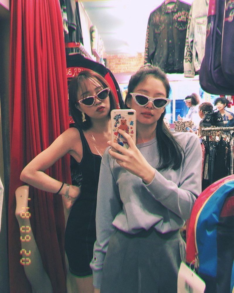 20 Times BLACKPINK's Jennie Posted Mirror Selfies Proving She's The ...