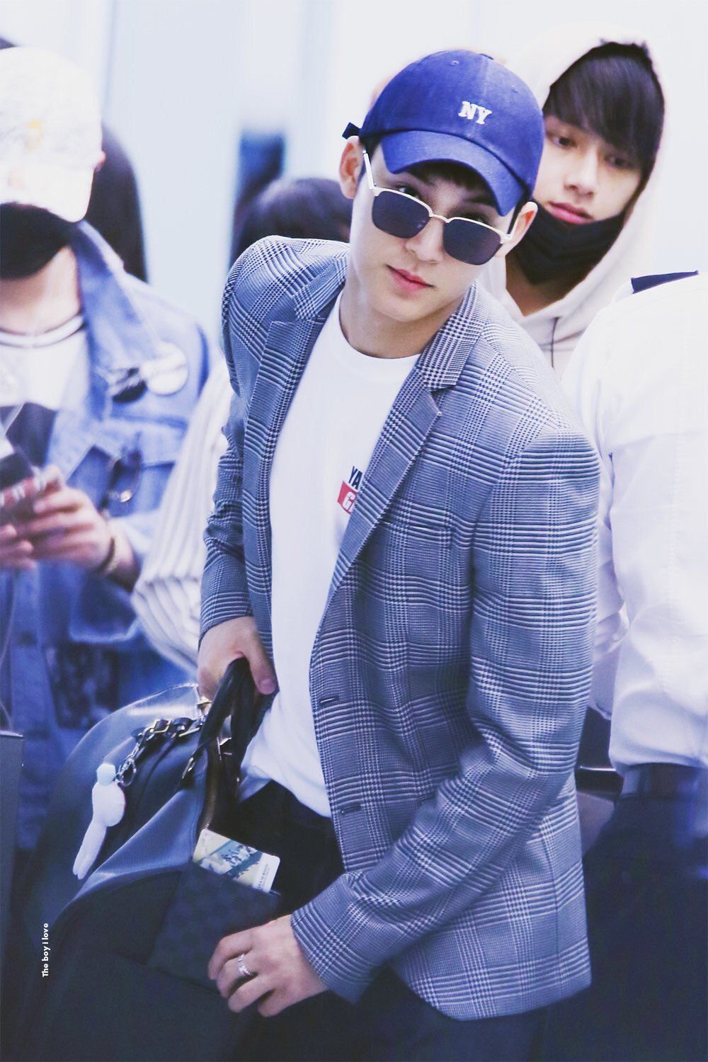 8 Times SEVENTEEN's Mingyu Proved That The Airport Is His Runway