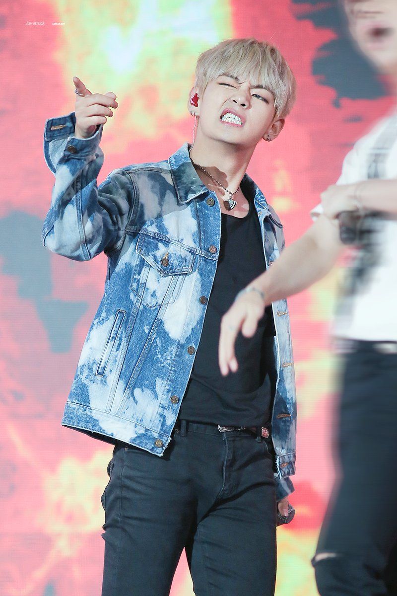 21 Photos of BTS V From Birth Until Now Show His Complete Evolution