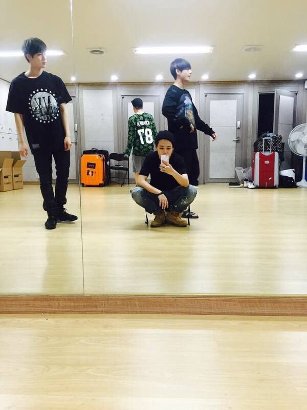 32 Photos That Show BTS Jimin Always Sits Exactly The Same All The Time ...