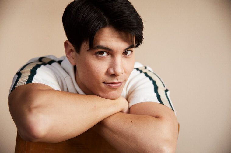 Who Is He? Meet The Handsome And Hunky "Himbo" Of "Bridgerton" Season 3 ...