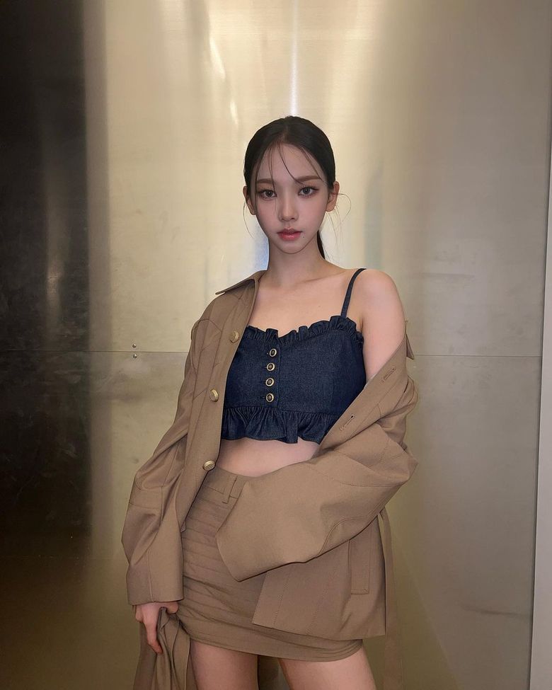 Red Velvet's Joy And aespa's Karina Wore The Same Backless Dress But Served Totally Different ...