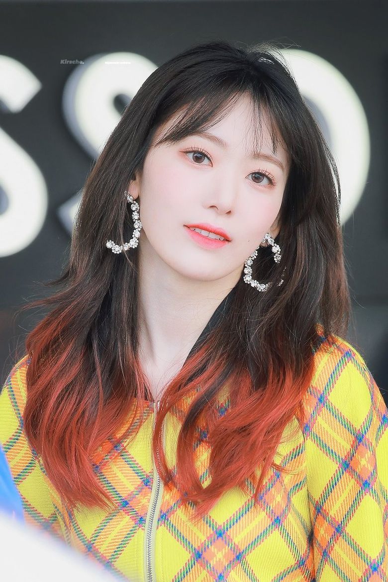 Here Are 9 Hairstyles IZ*ONE's Sakura Pulls Off Flawlessly - Koreaboo