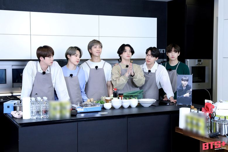 Fans Pretty Much Know How BTS's Dorm Looks Like Even Without An ...