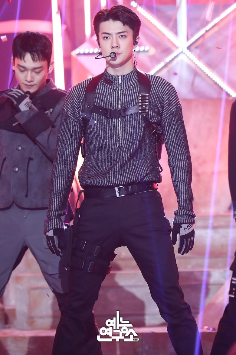 These 21 Photos Of EXO Sehun's Unreal Proportions Will Have You ...