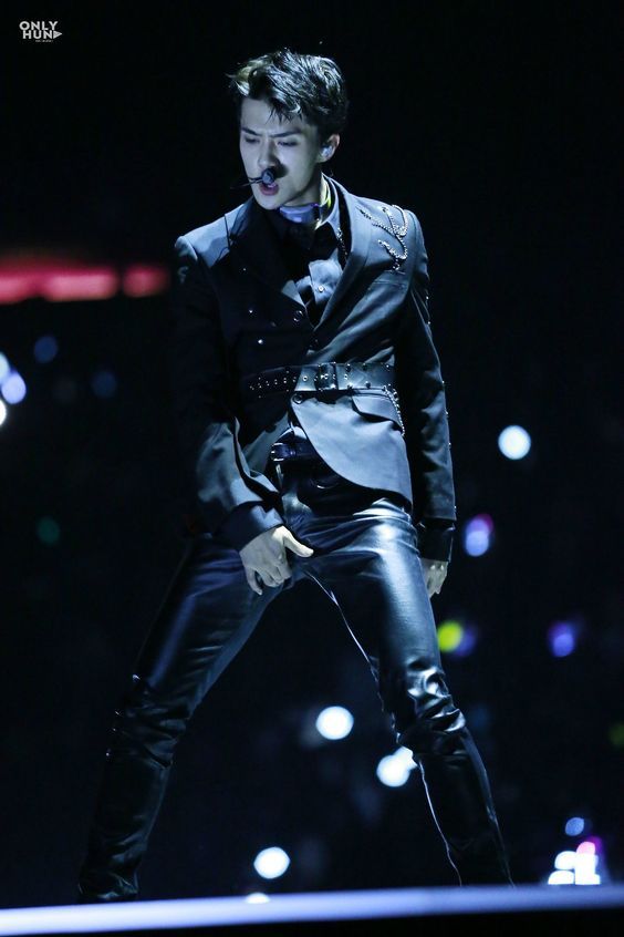 These 21 Photos Of EXO Sehun's Unreal Proportions Will Have You ...