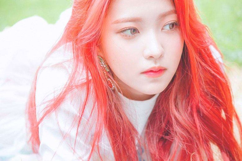 ReVeluvs Have Been Trying To Choose Yeri's Most Iconic Style, And It's ...