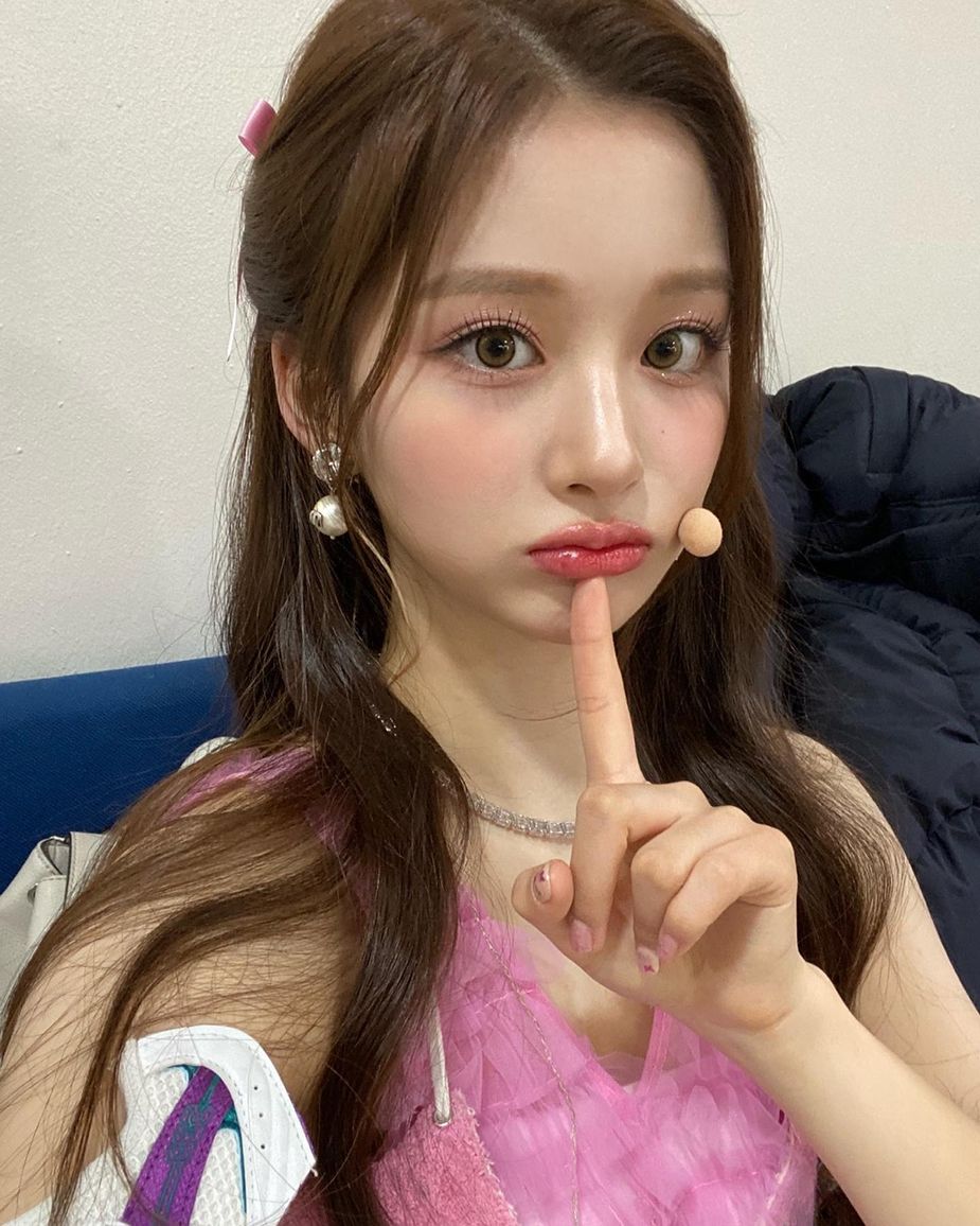 NMIXX's Sullyoon Just Transformed Into A Doll With Her New Choppy Bangs ...