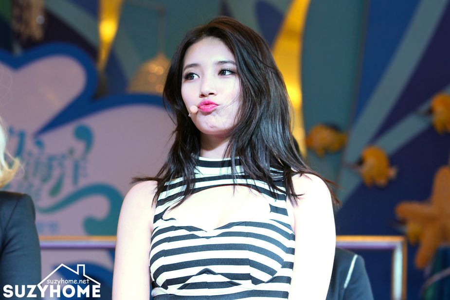 This Is Known As Suzy's Most Revealing Stage Outfit Of All Time (10 ...