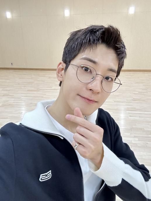 SEVENTEEN's Joshua And Wonwoo Are Turning Heads In The Group's Latest ...