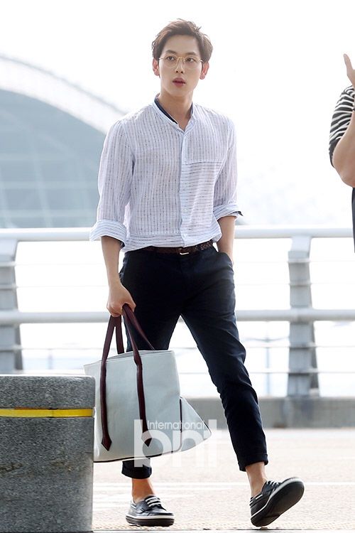 ZE:A's Siwan turns out to be shorter than he looks in photos - Koreaboo