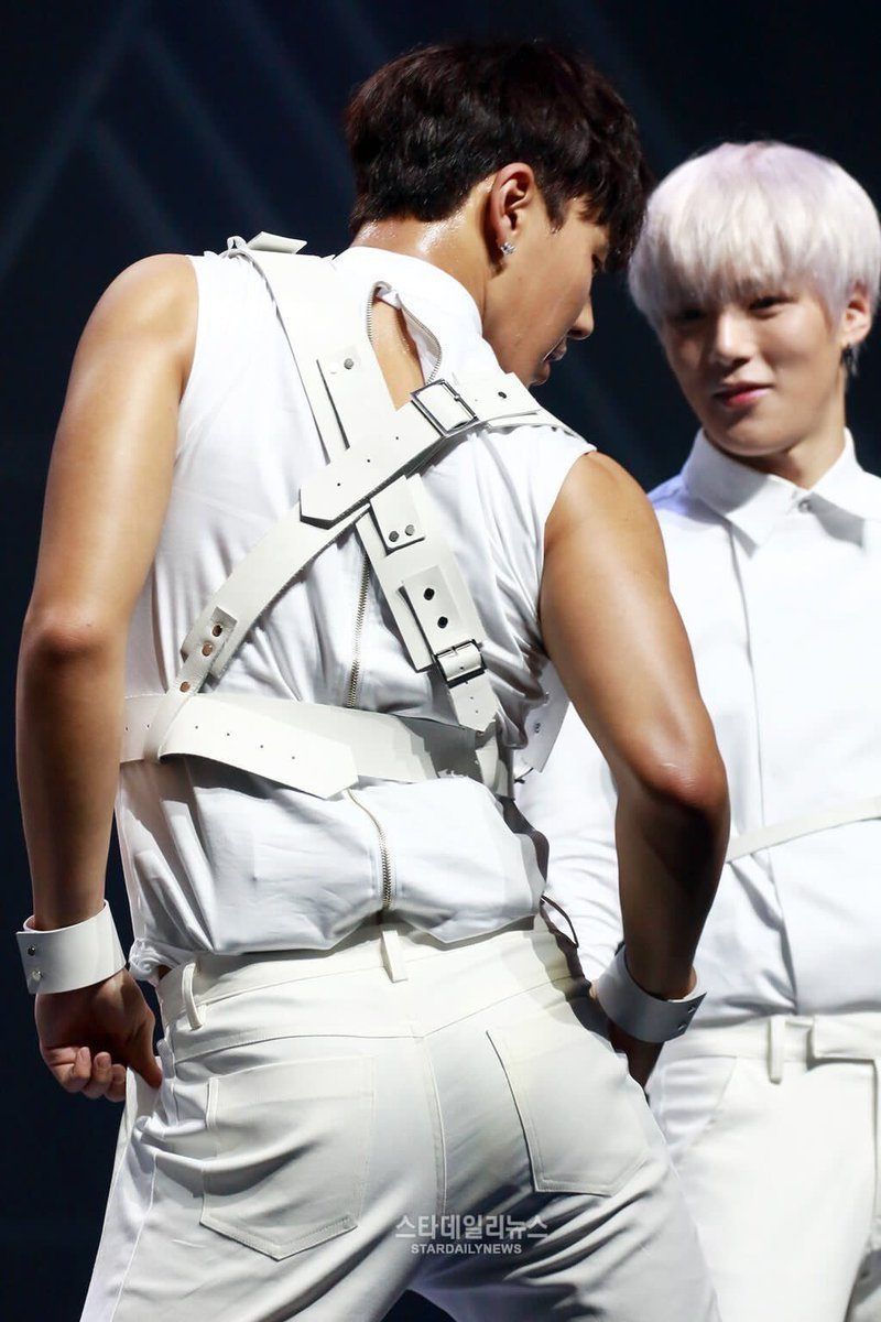 9 Photos Of This Idol's Incredibly Body Will Turn You Into An Instant ...