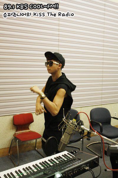 32 Photos Of Rap Monster's Underrated Toned Arms - Koreaboo