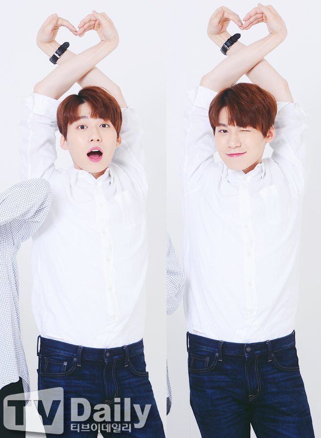 14 Super Flexible Idols Who Can Perform The Special Heart Gesture ...