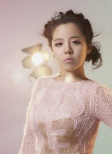 After Her Debut Stage, This Idol Was Never Seen Again - Koreaboo