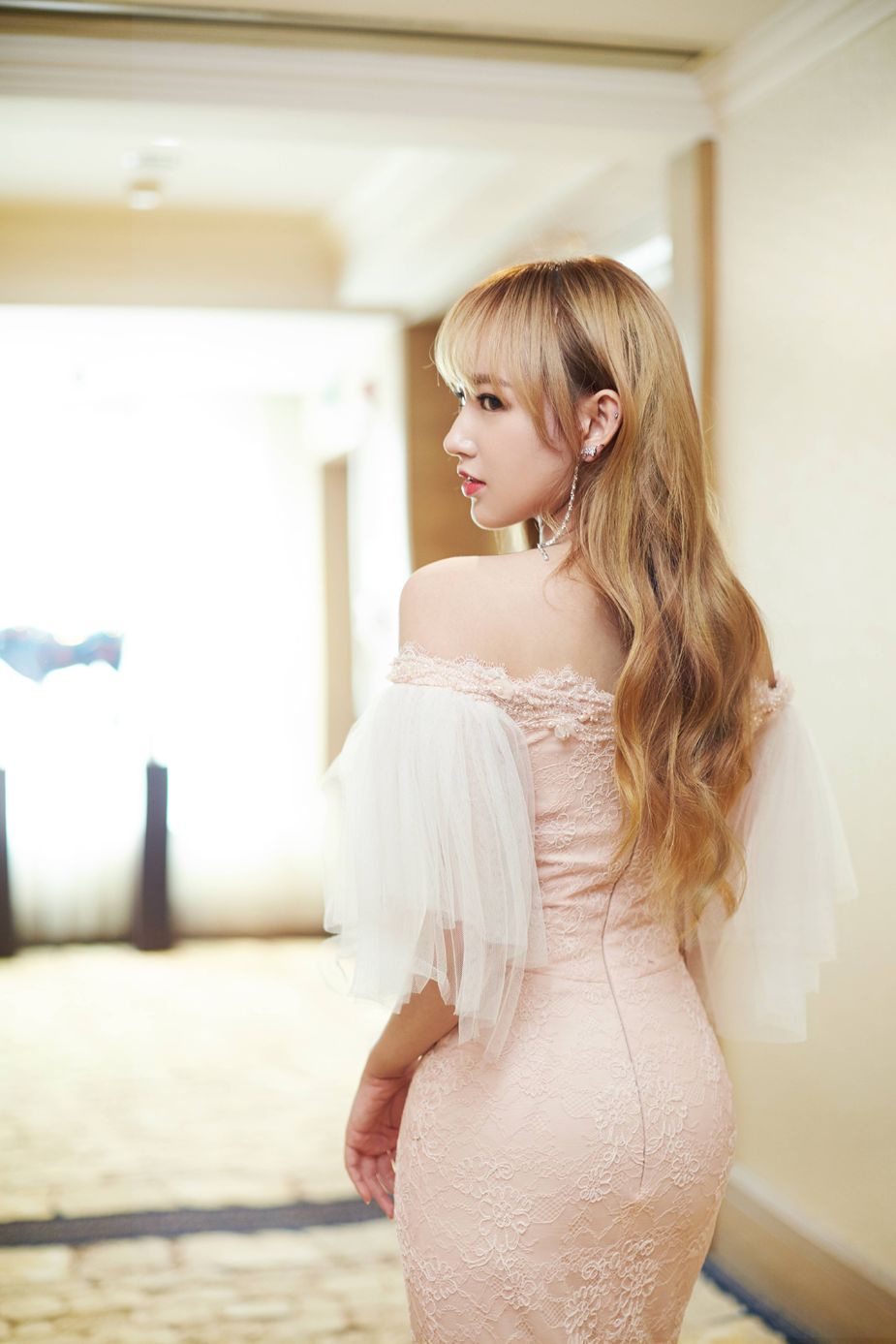 Cosmic Girls Cheng Xiao Stuns Netizens With Her Glamorous Hourglass ...