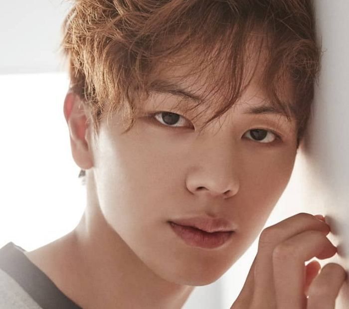 10 Idols Who Prove Monolids Are Beautiful - Koreaboo