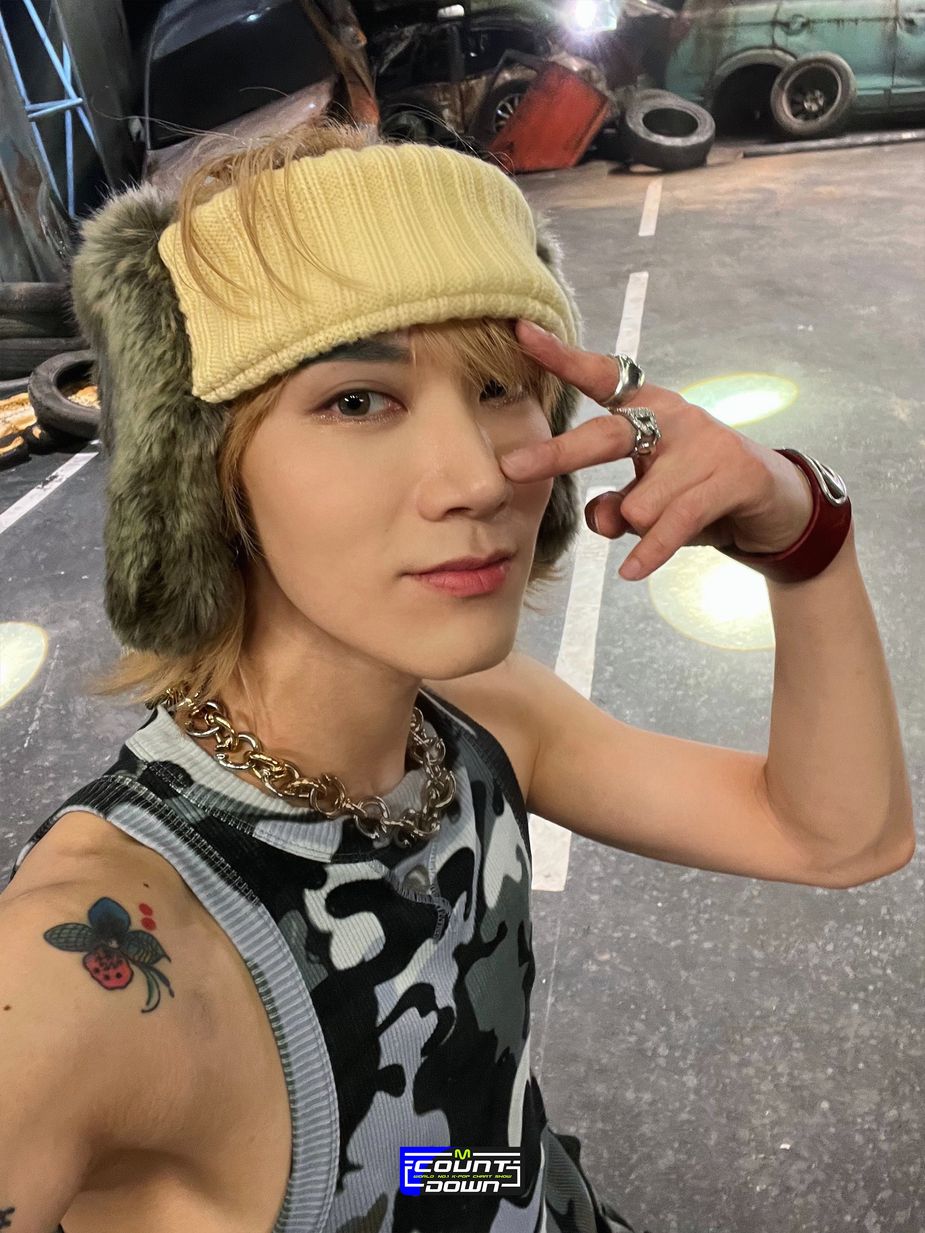 NCT's Ten And Jaehyun Unexpectedly Wear Matching NSFW Accessories - Koreaboo