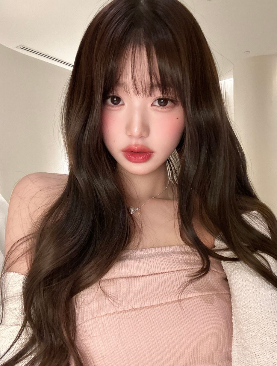 IVE's Wonyoung Sends Fans Into Meltdown With Gorgeous New Selfies - Koreaboo