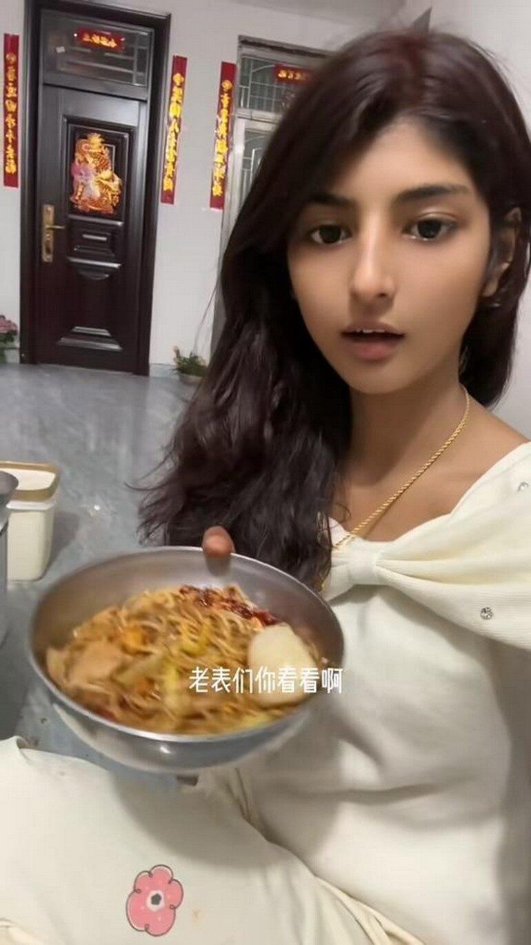 Pakistani Woman Adopted By Chinese Couple Captivates Netizens With Her ...