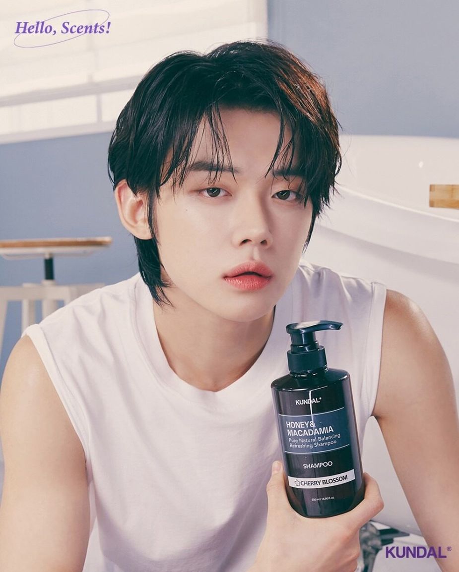 Sexy Third-Generation Male Idol Shows Off His Skincare Routine — But ...