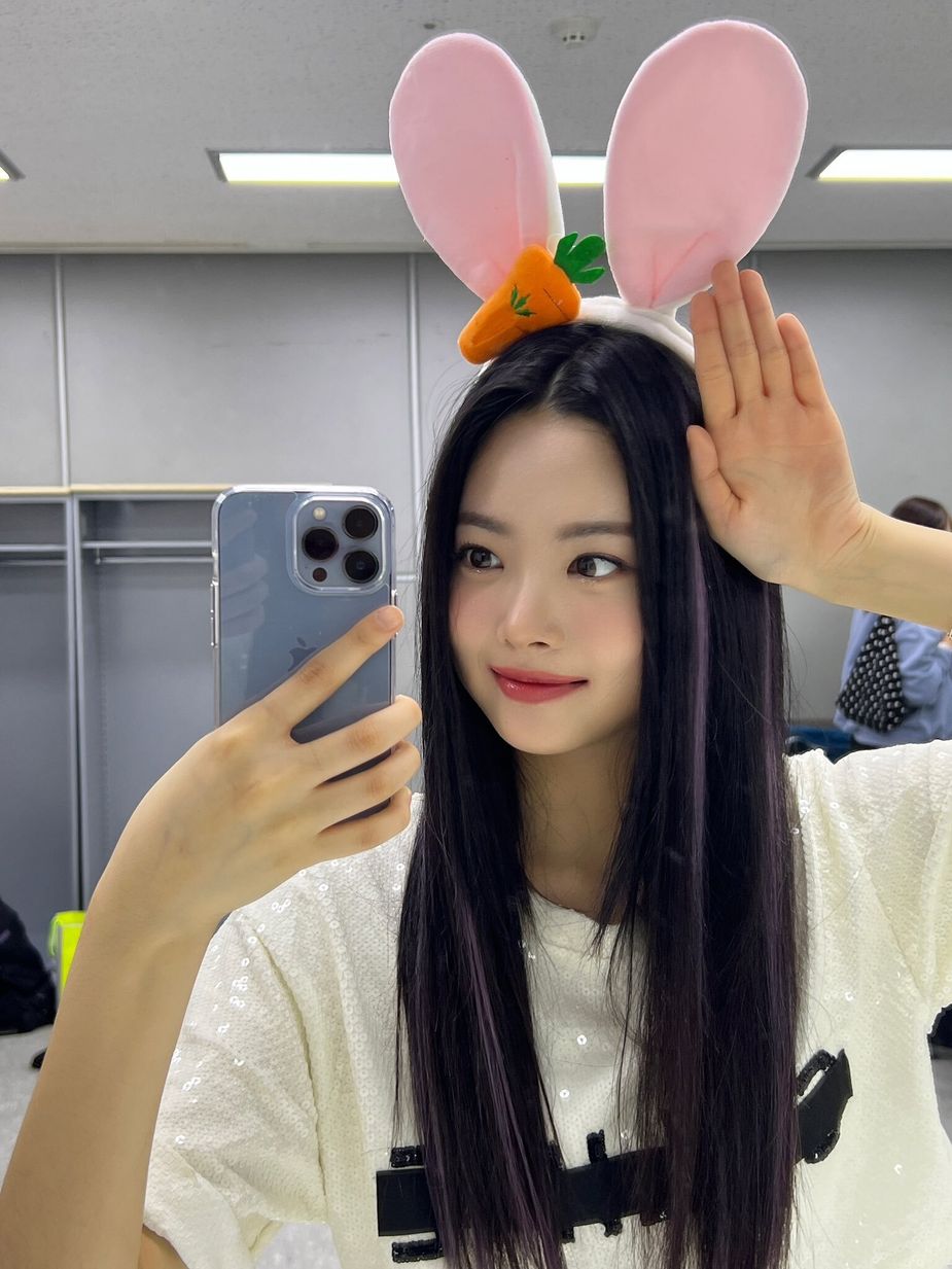 Netizens Are Swooning Over LE SSERAFIM Eunchae's Visuals In Predebut Photos - Koreaboo