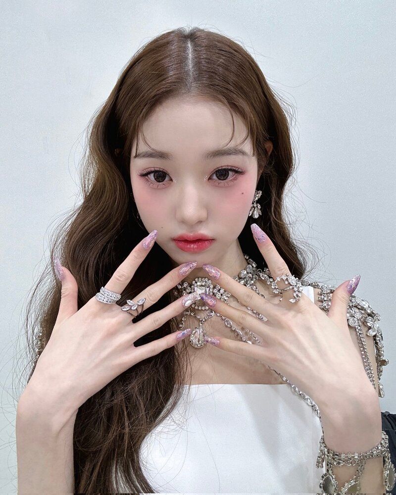 IVE's Jang Wonyoung Goes Viral For Her Cover Of BLACKPINK's "Pink Venom" - Koreaboo