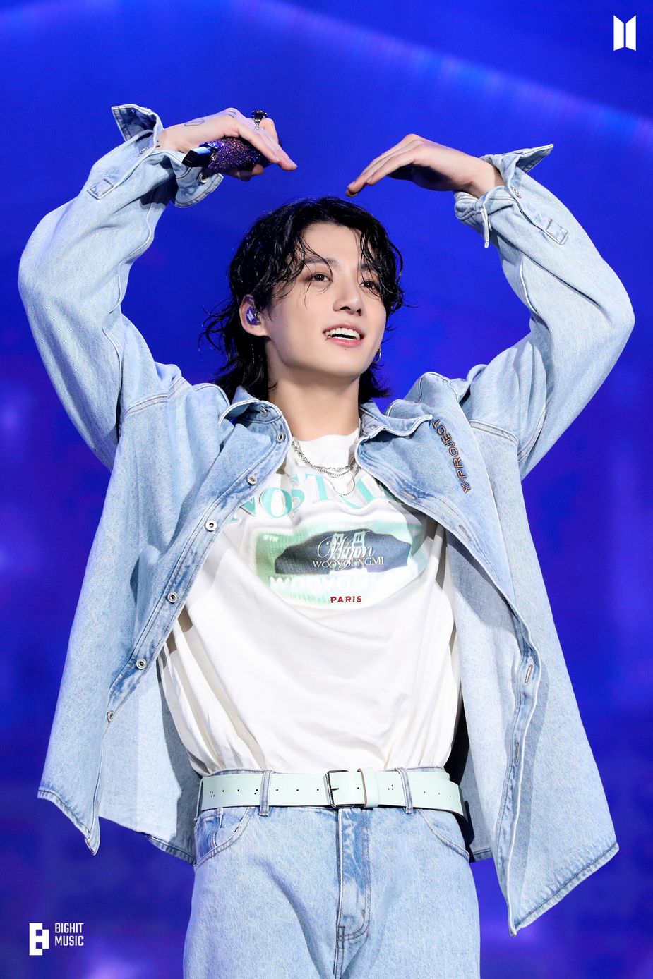Why Is He Naked — Btss Jungkook Surprises Fans With A Shirtless In