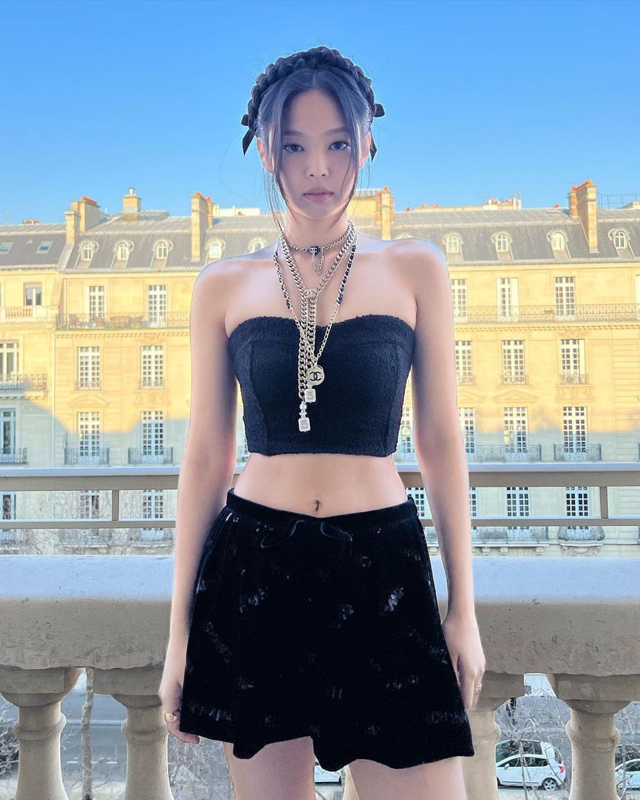 Fashion Icon BLACKPINK's Jennie Picks Her Favorite Outfit She's Ever ...