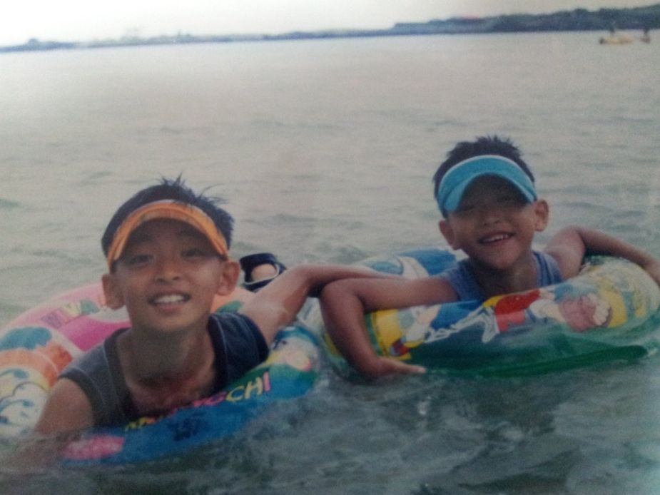 ATEEZ's Hongjoong Shares New Childhood Pictures With His Older Brother ...