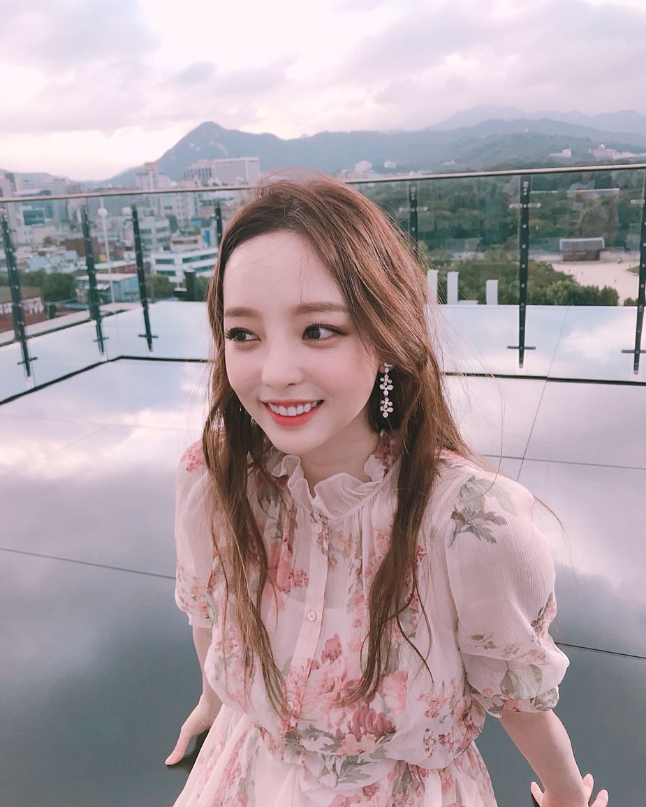 KARA Fans Notice A Small Detail In Seungyeon's Performance To Remember ...