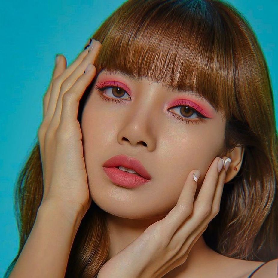 10+ Times BLACKPINK's Lisa Stunned Us With The Coolest Eye Makeup ...