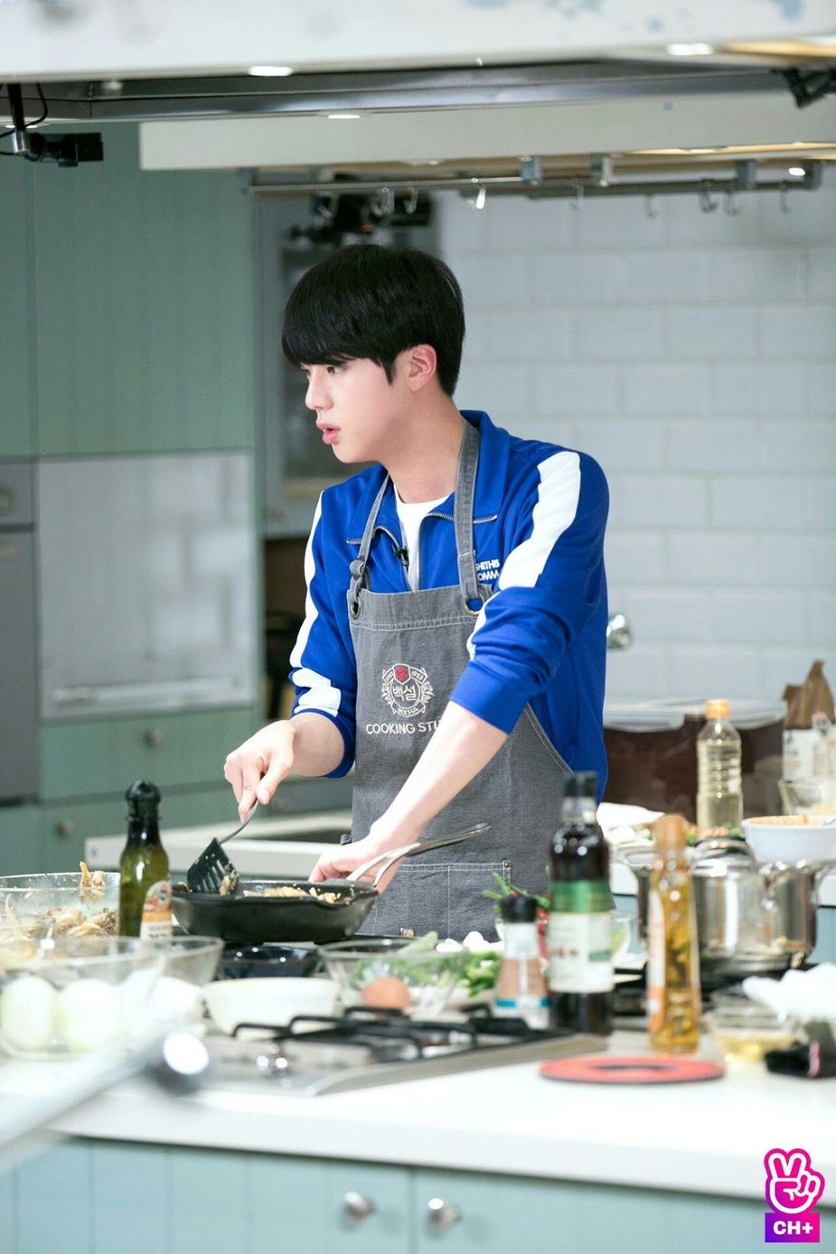 BTS Reveal What Kinds Of Foods They Know How To Cook And Prove That ...