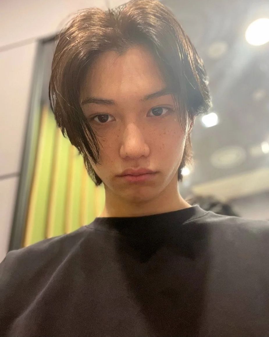 Stray Kids' Felix Embraces His Beautiful Bare-Faced Visuals In New Selfies - Koreaboo
