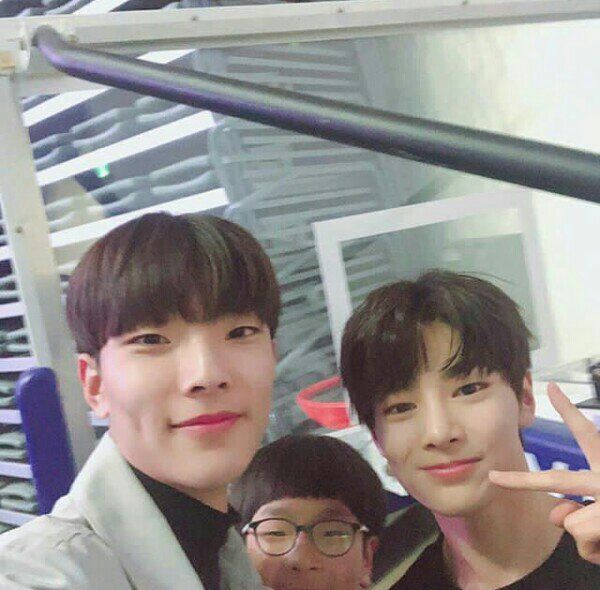 Here's What We Know About The 9 Siblings Of Stray Kids' Members - Koreaboo