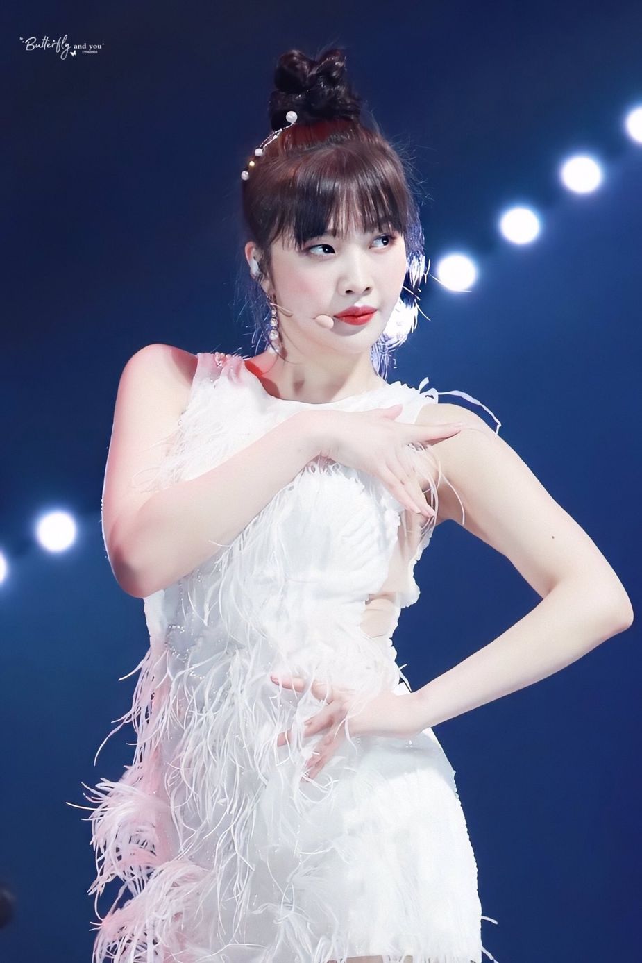 Red Velvet's Joy Gains Attention For Her Visuals In The White Dress At ...