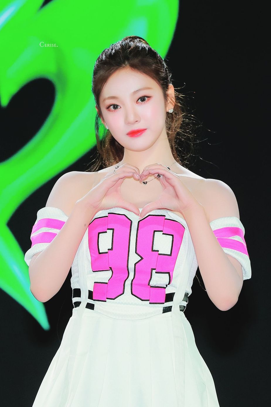 "She Found Her Style"—Netizens Claim aespa's Ningning Looks Best With ...