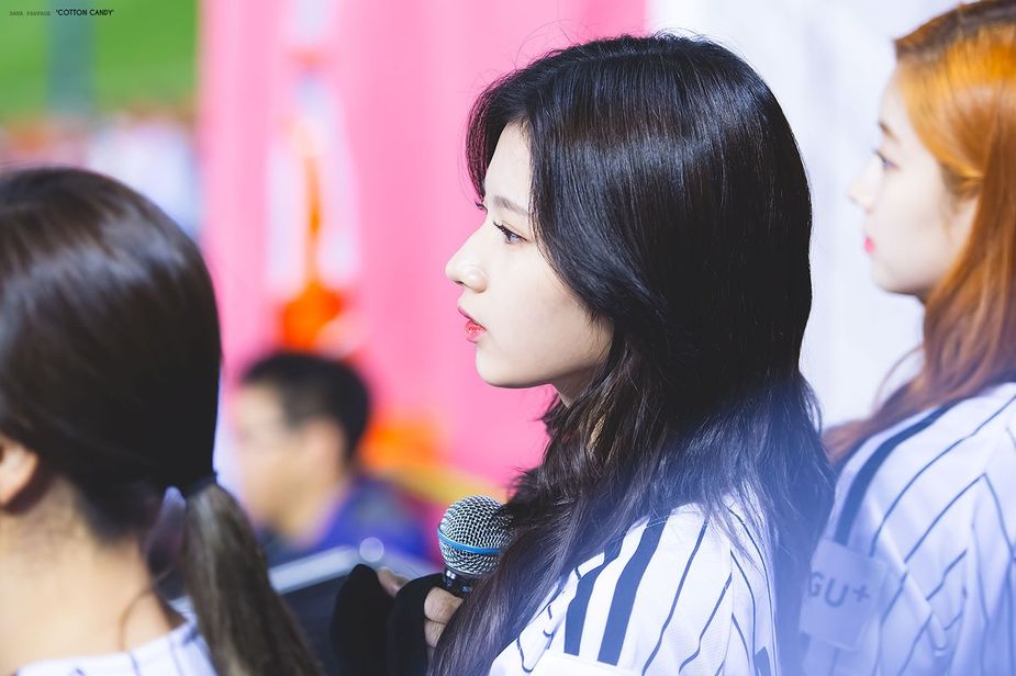 Netizens Name 7 Idols With Insanely Beautiful Side Profiles - Koreaboo
