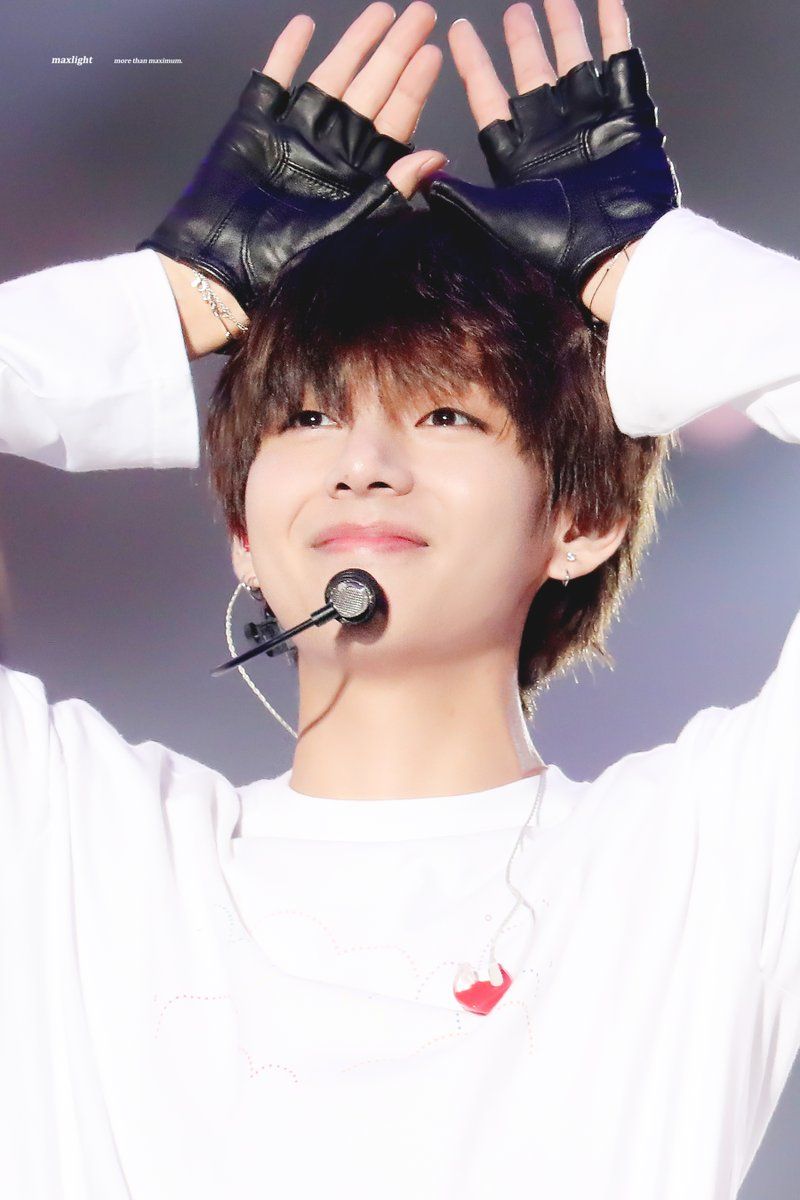 I'm Sorry, But Have You Seen V's New Hair Color? (10+ Photos) - Koreaboo