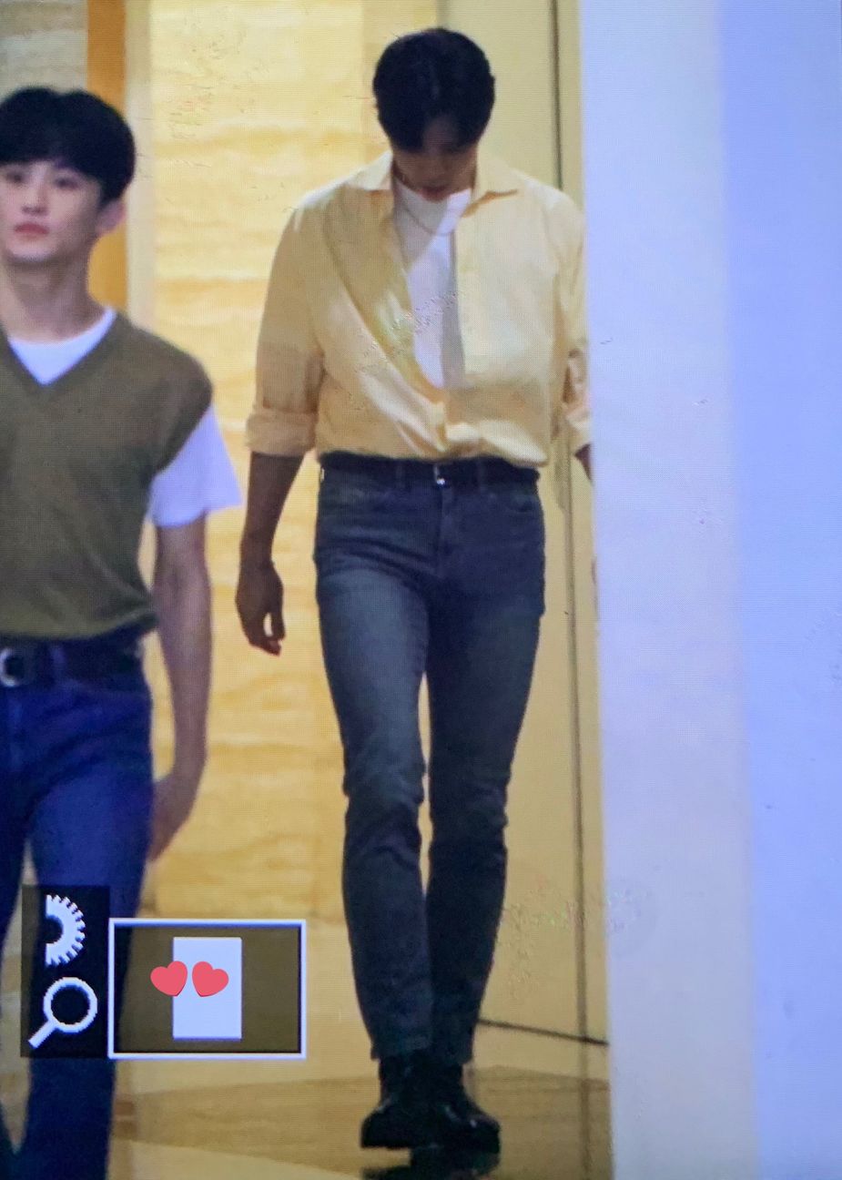 NCT's Johnny Accidentally "Exposes" His Real Height After Years Of ...