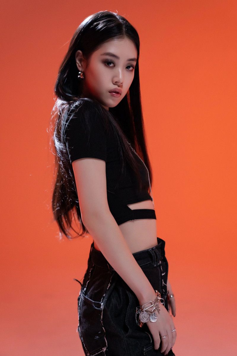 Singer DeVita Hints At New Relationship With Hot Model After Allegedly ...