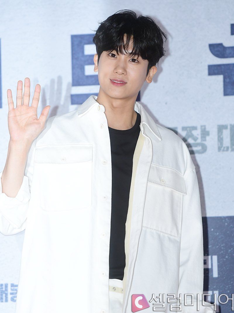 Wooga Squad's Park Hyung Sik Is Gaining Attention For His Behavior With BTS's V At The "Concrete ...
