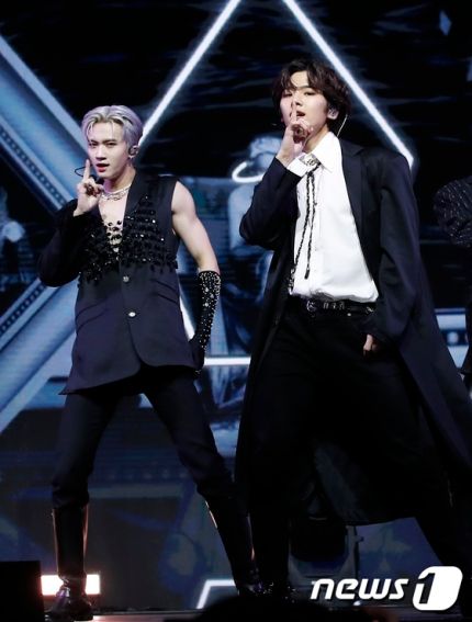 PENTAGON's Yanan Gains Attention For His Statue-Esque Physique During ...