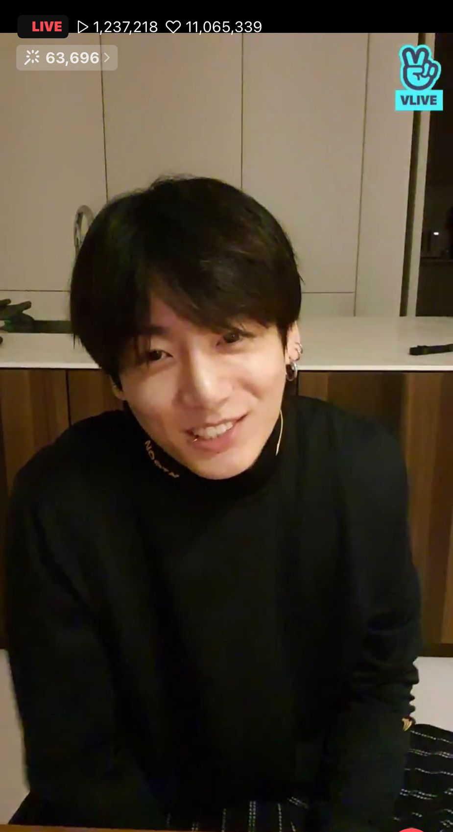 10+ Chaotic Good Moments From BTS Jungkook's Surprise Live Broadcast ...