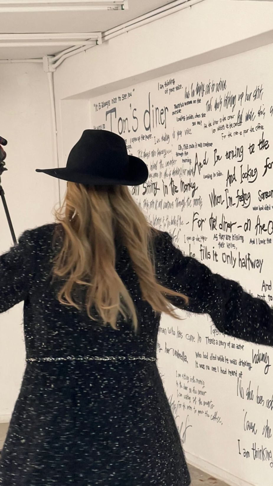 BLACKPINK's Jennie Shows Off Her Weight Loss And Tiny Waist - Koreaboo